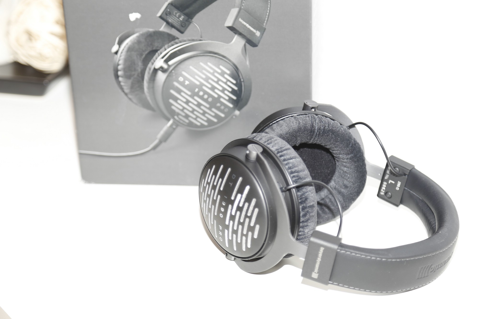 Beyerdynamic DT 1990 Pro Studiokopfhörer (710490) | brauer.bio - IT ...